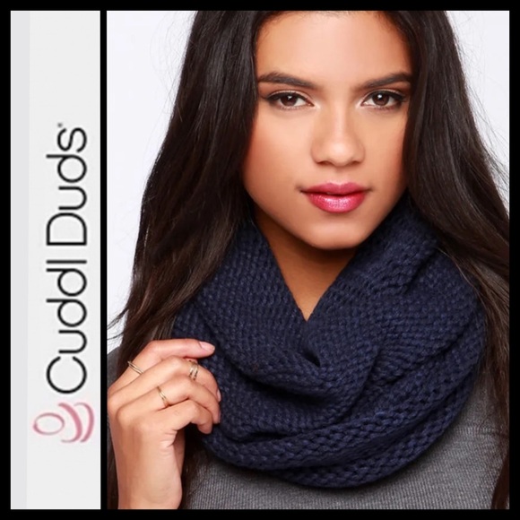 Cuddl Duds | Accessories | Nwot Cuddl Duds Plush Velour Infinity Scarf ...
